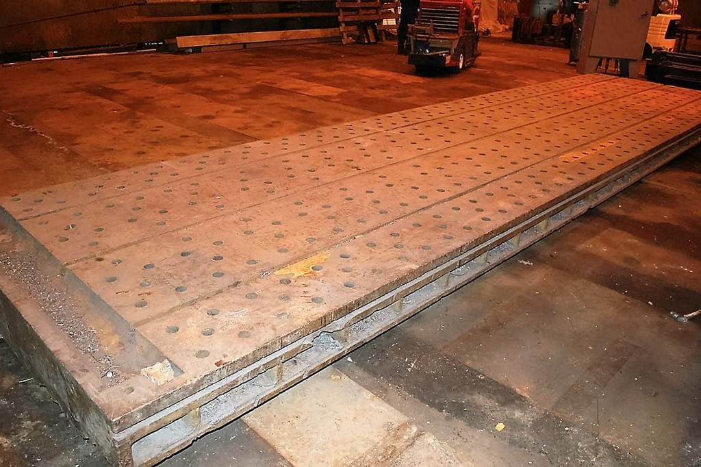 T-Slotted Floor Plates / Planer Tables 1829 MM x 7010 MM (2) Cast Iron ...