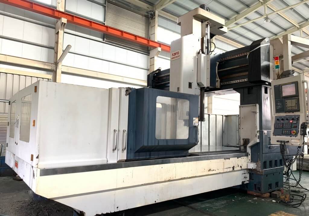 Monarch CNC Traveling Column Type Vertical Machining Center - Mills ...